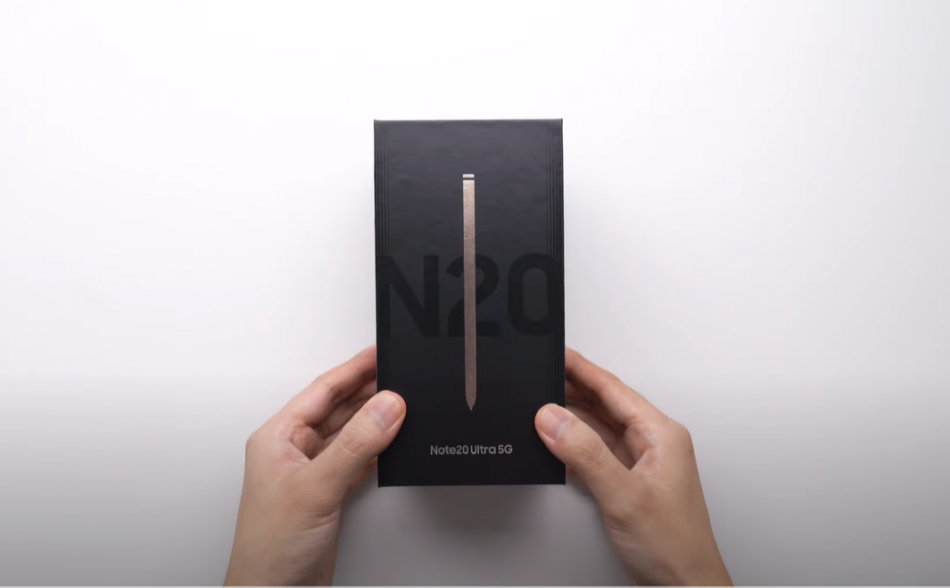 First Look: Unboxing the Galaxy Note20 Ultra