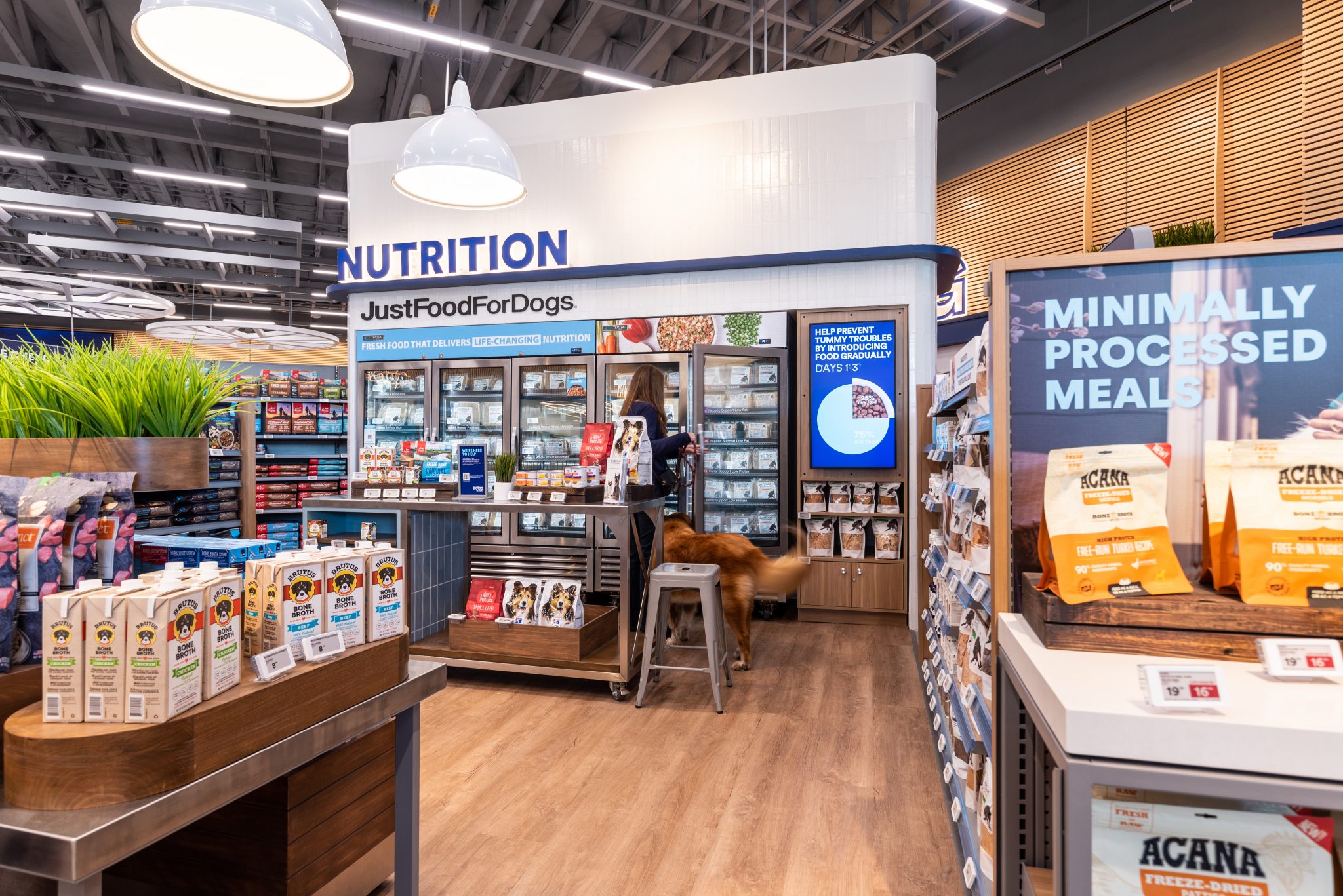 Samsung Displays Power Petco’s Latest Immersive Pet Care Center Concept ...