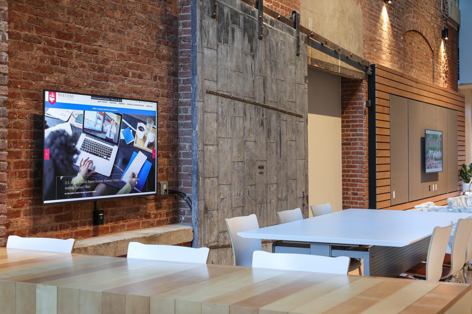 Samsung Interactive Displays Transform Student Engagement and ...