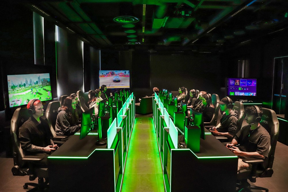 Samsung Opens Free-to-Play Gaming Zones in Collaboration with Xbox at ...