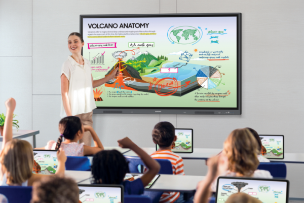 Samsung Electronics Debuts New Interactive Display at ISTELive 2023