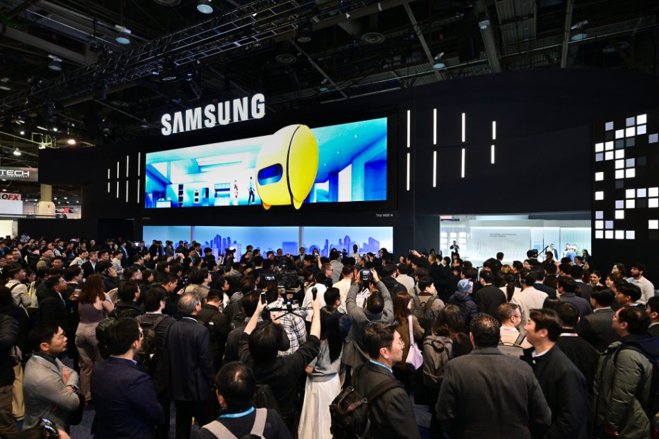 Glance at Samsung’s Booth Themed ‘AI for All’
