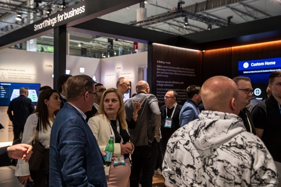 Samsung Showcases Innovative Display Solutions That Go Beyond ...