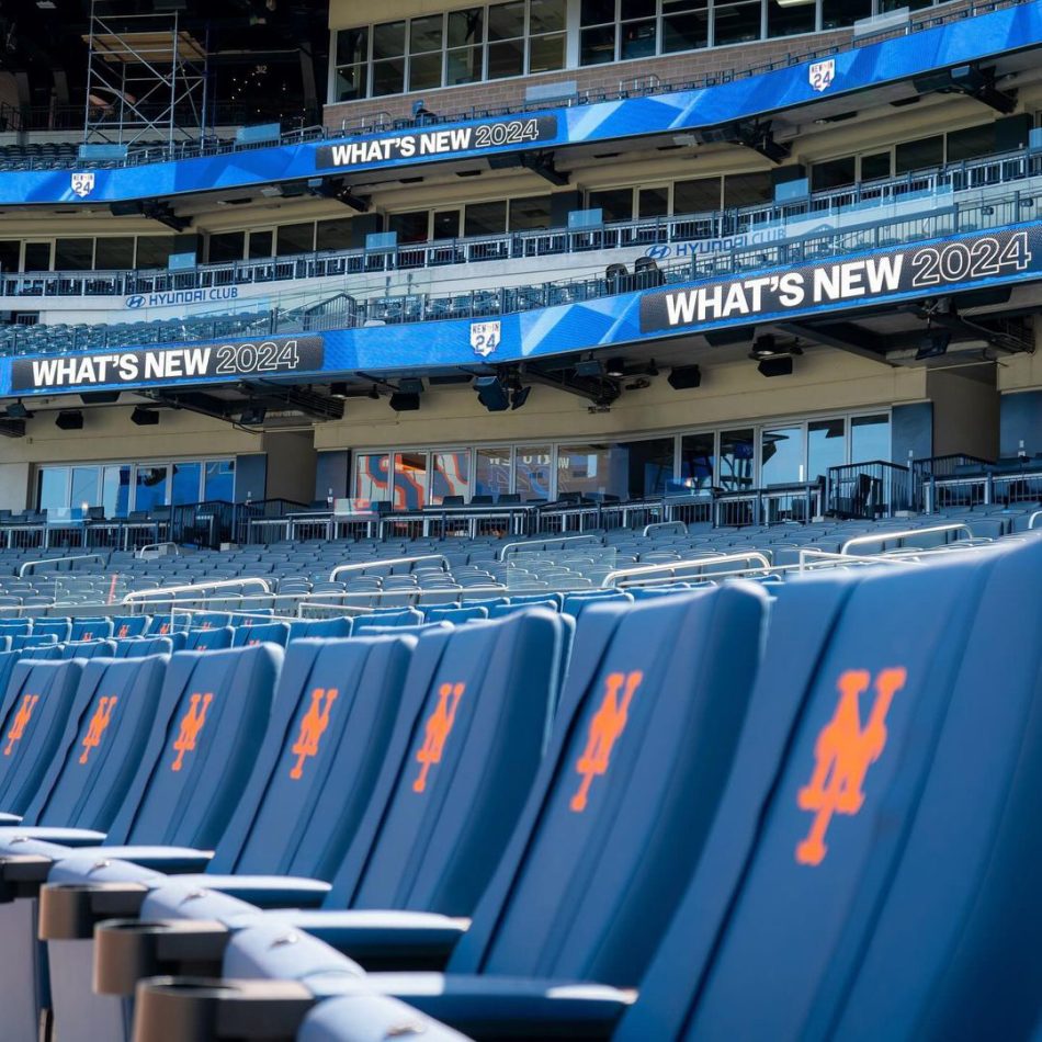 Double Play: Professional Baseball 2024 is in Full Swing with Samsung ...