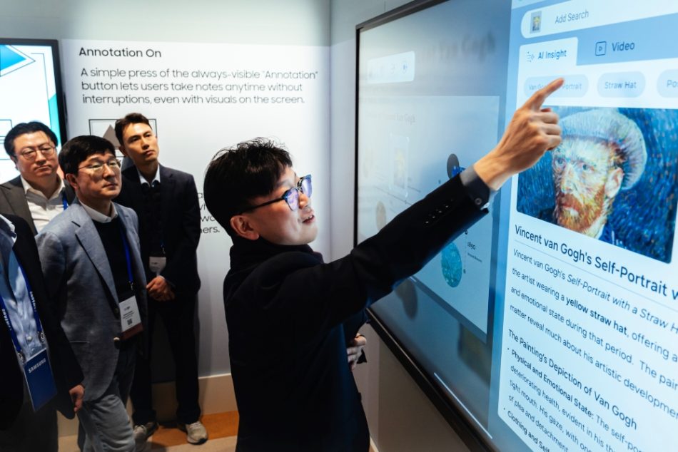 Samsung Presents Color E-Paper and the Future of Displays